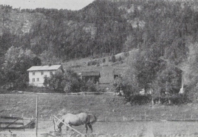 Gården Lofthus :: Lofthus